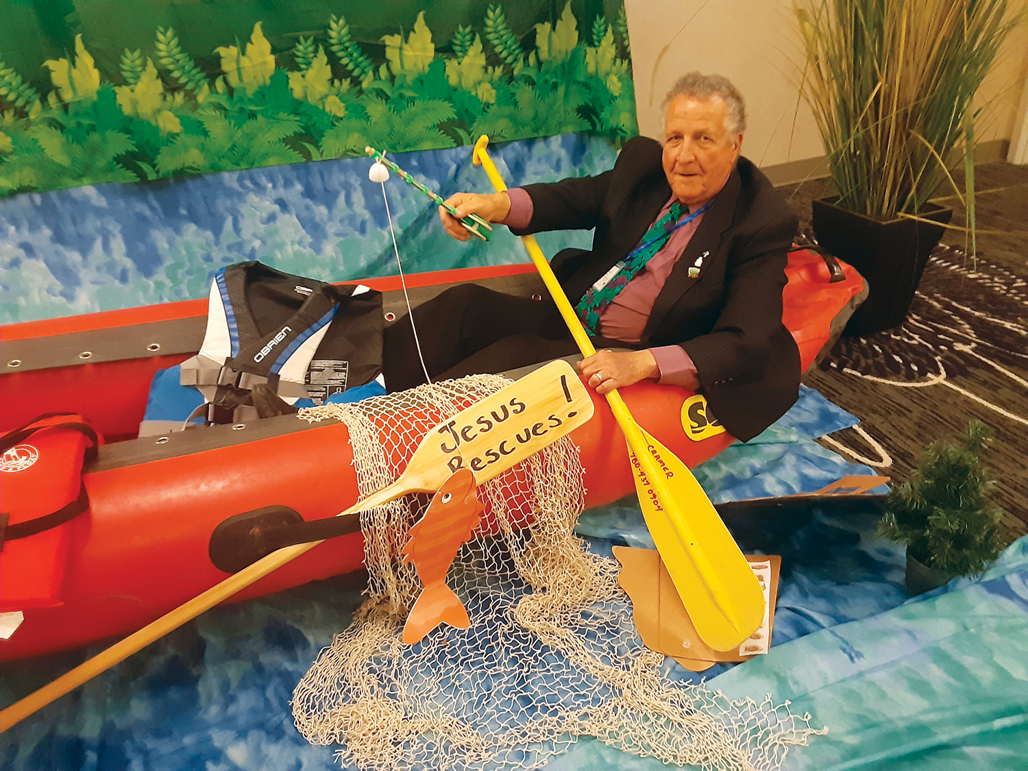 CLMS President Paddles for Missions - The Canadian Lutheran